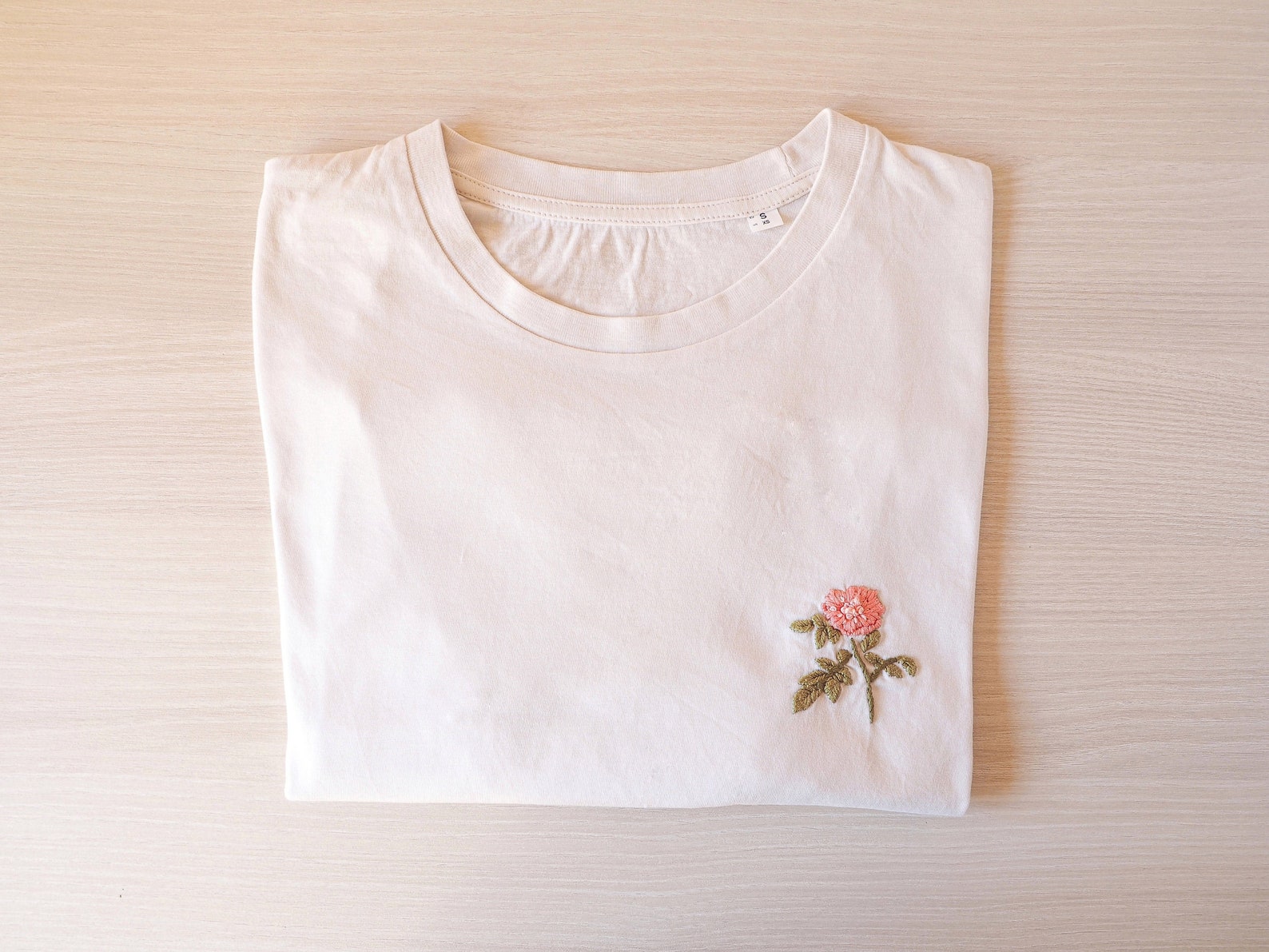 Hand Embroidered T-shirt, Customized T-shirt, Flowers Embroidered T ...