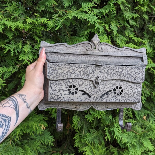 Antique Mailbox - Etsy