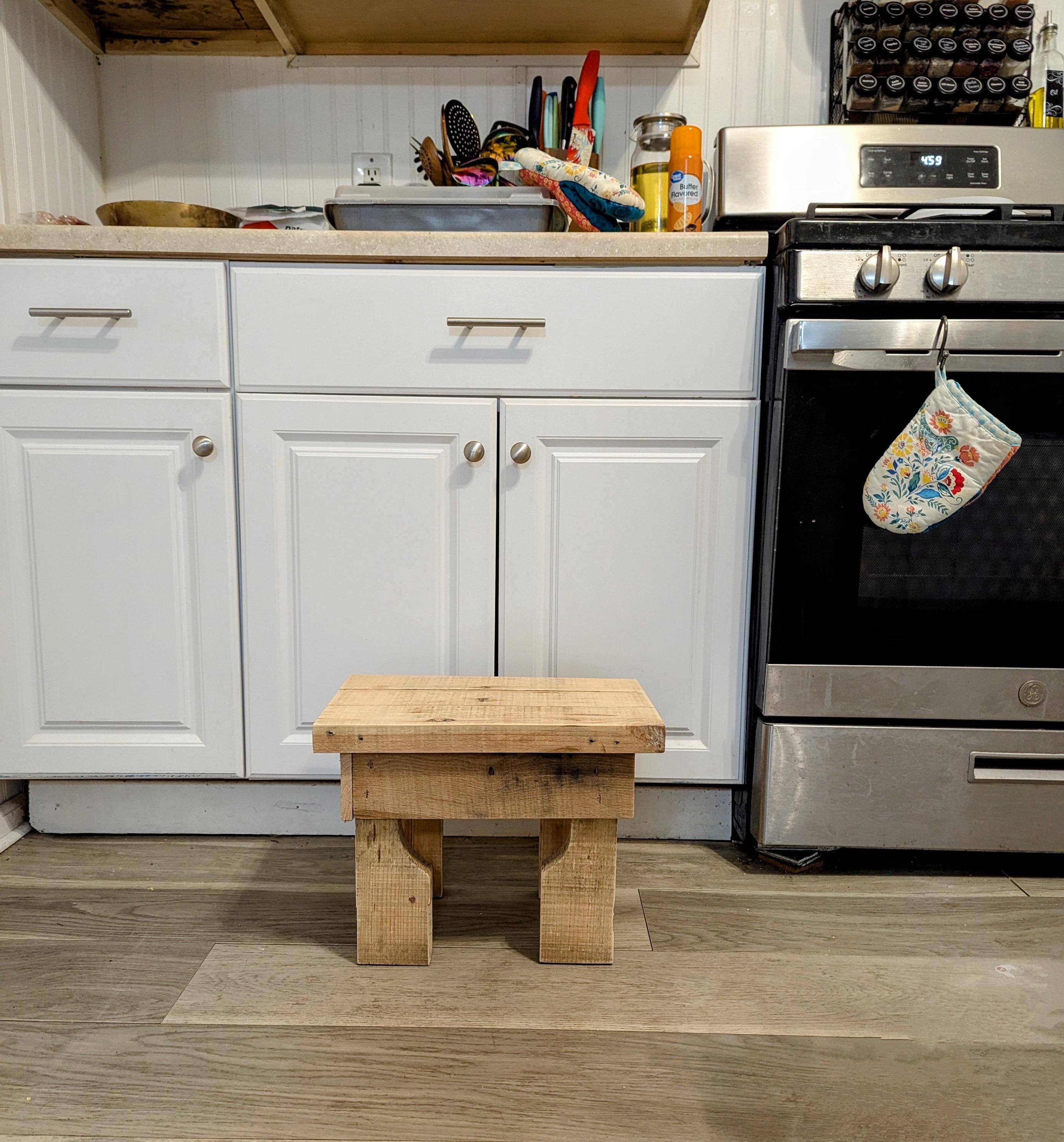 Adorable Reclaimed Wood Garden Stool/plant Stand - Etsy