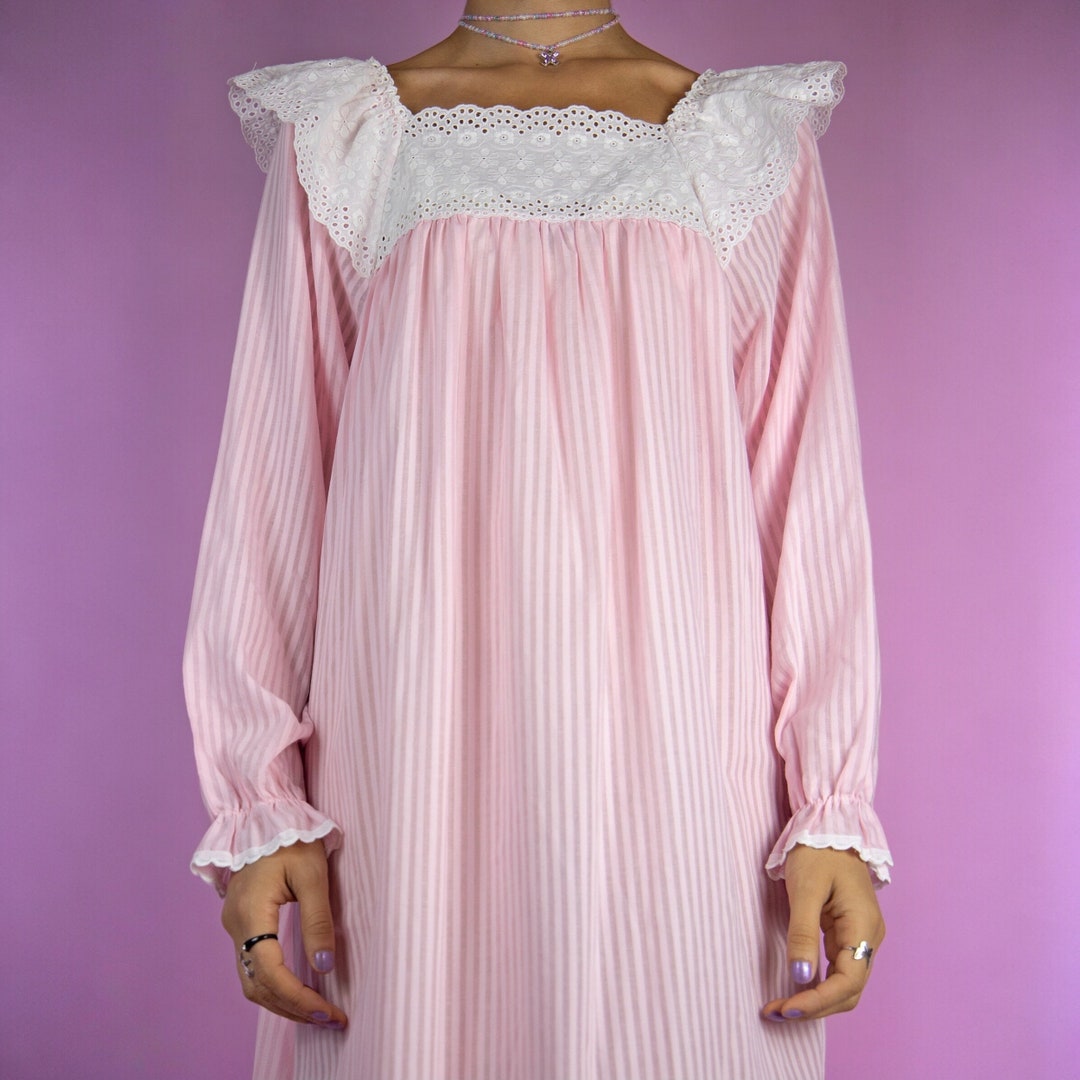 Vintage Light Pink Nightgown Long Sleeve Lounge Sleepwear Night Dress ...