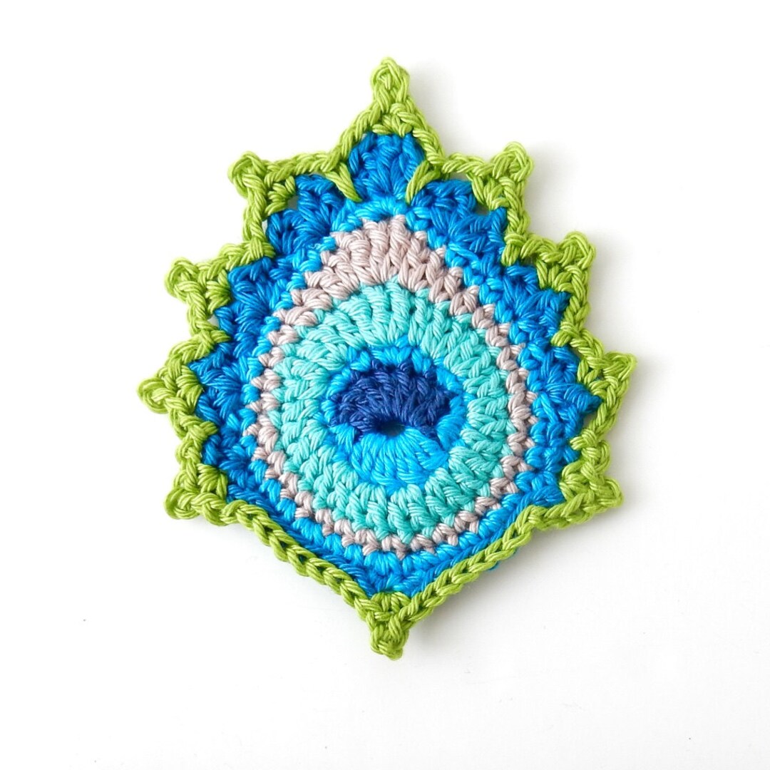 Crochet Peacock Feather Motif Pattern: Mayil Garland (PDF Pattern) - Etsy
