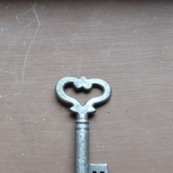 Barrel Key - Etsy