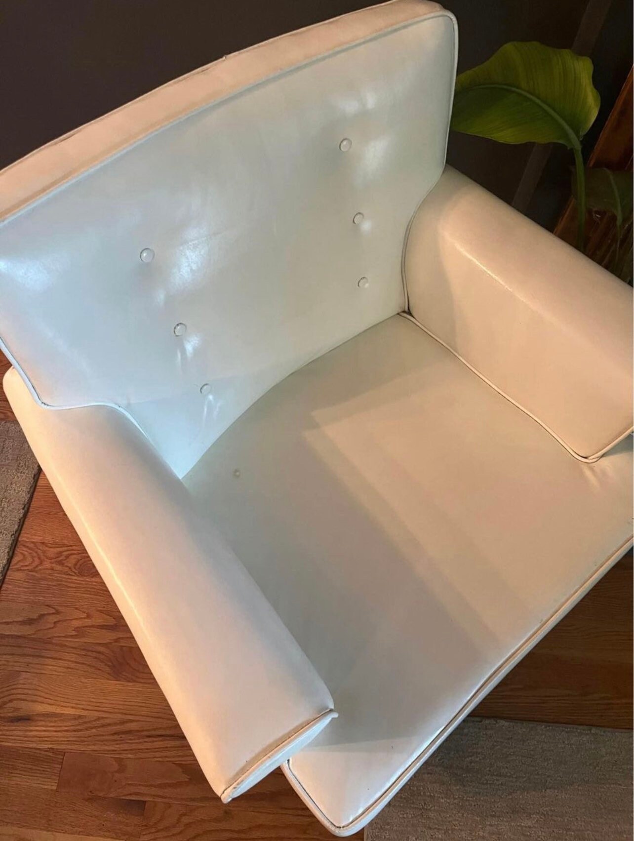 Mid-century Vinyl Tufted Tapered Leg Chair - Etsy