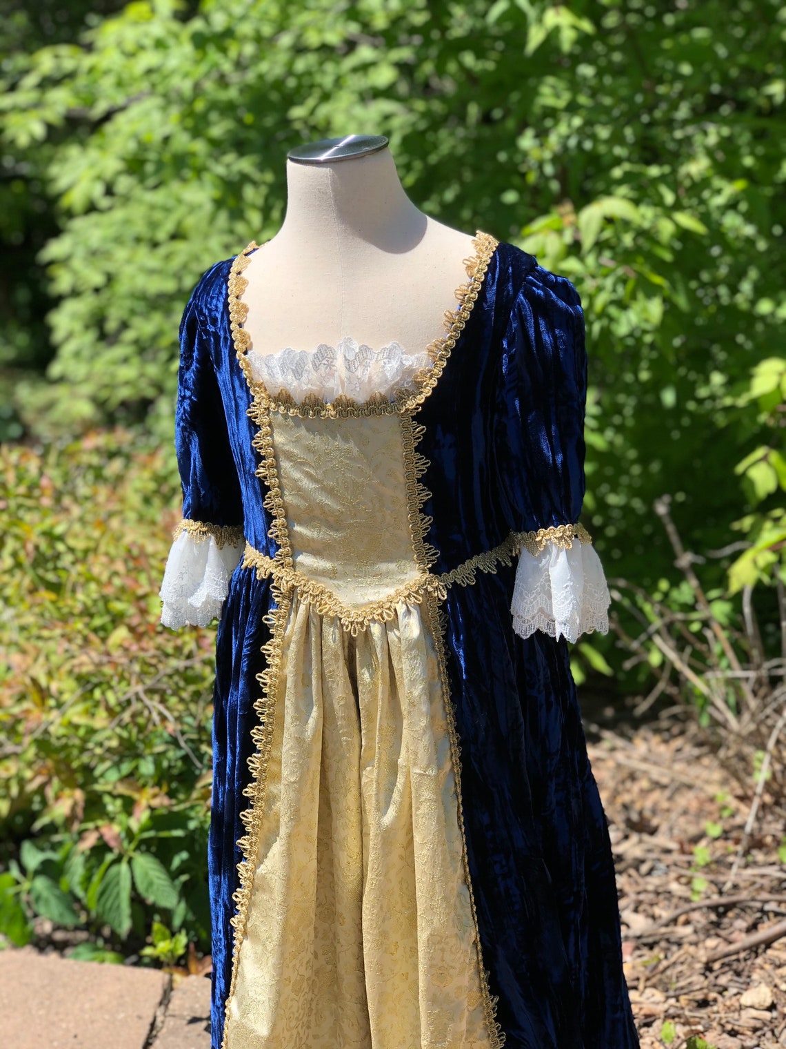 Renaissance Gown in Royal Blue for Girls - Etsy