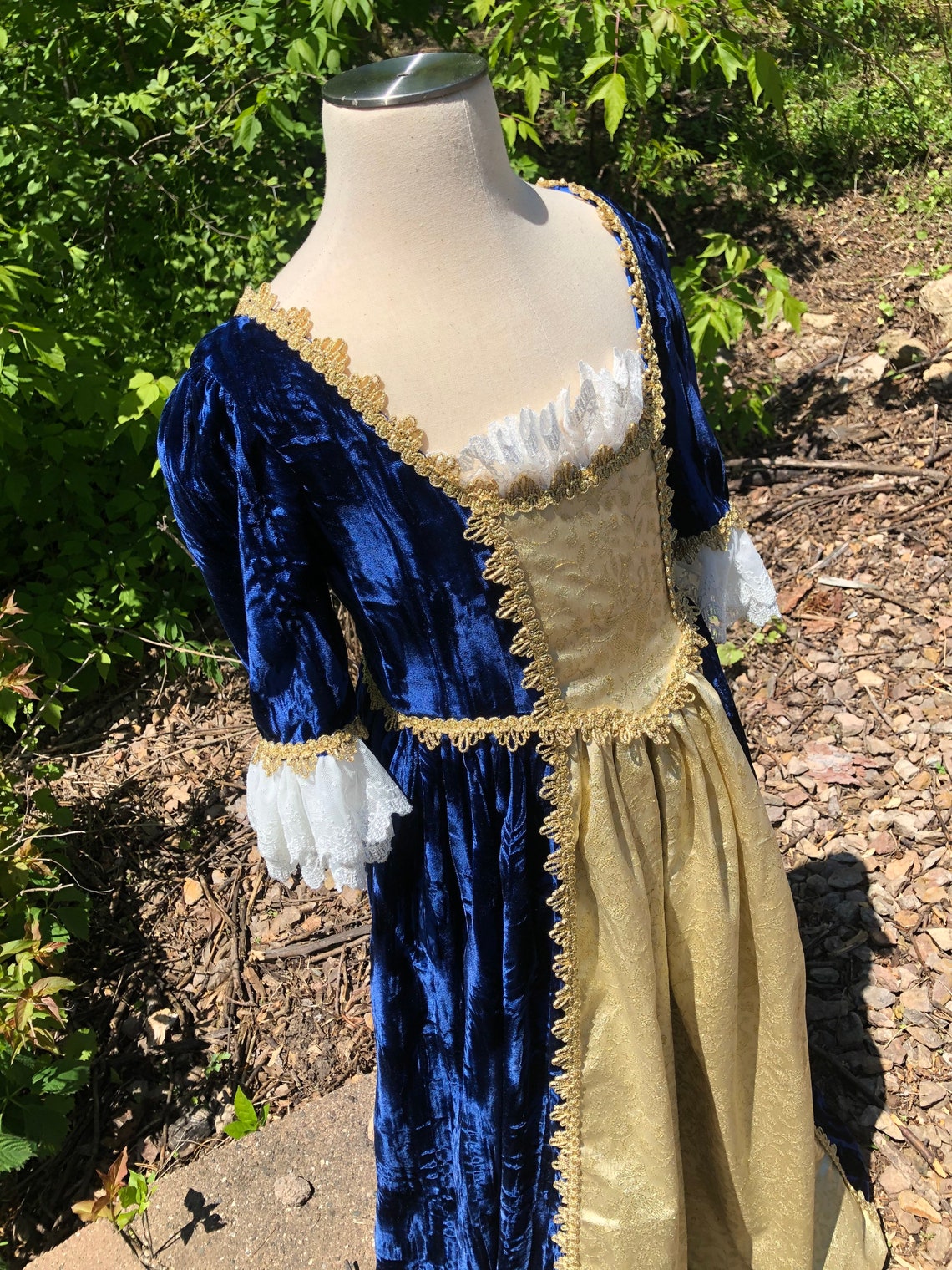 Renaissance Gown in Royal Blue for Girls - Etsy