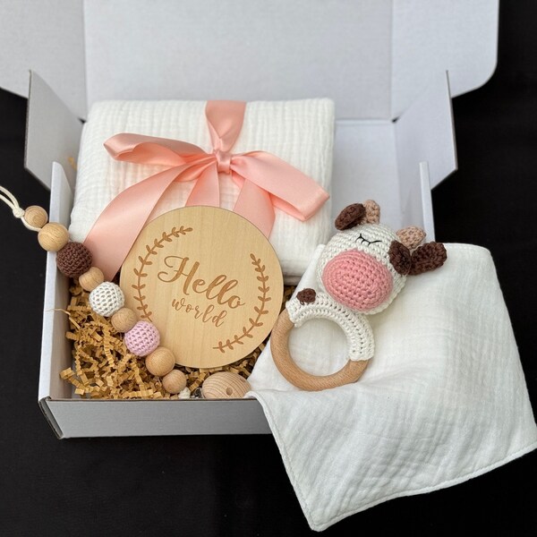 New Baby Gift - 60+ Gift Ideas for 2024