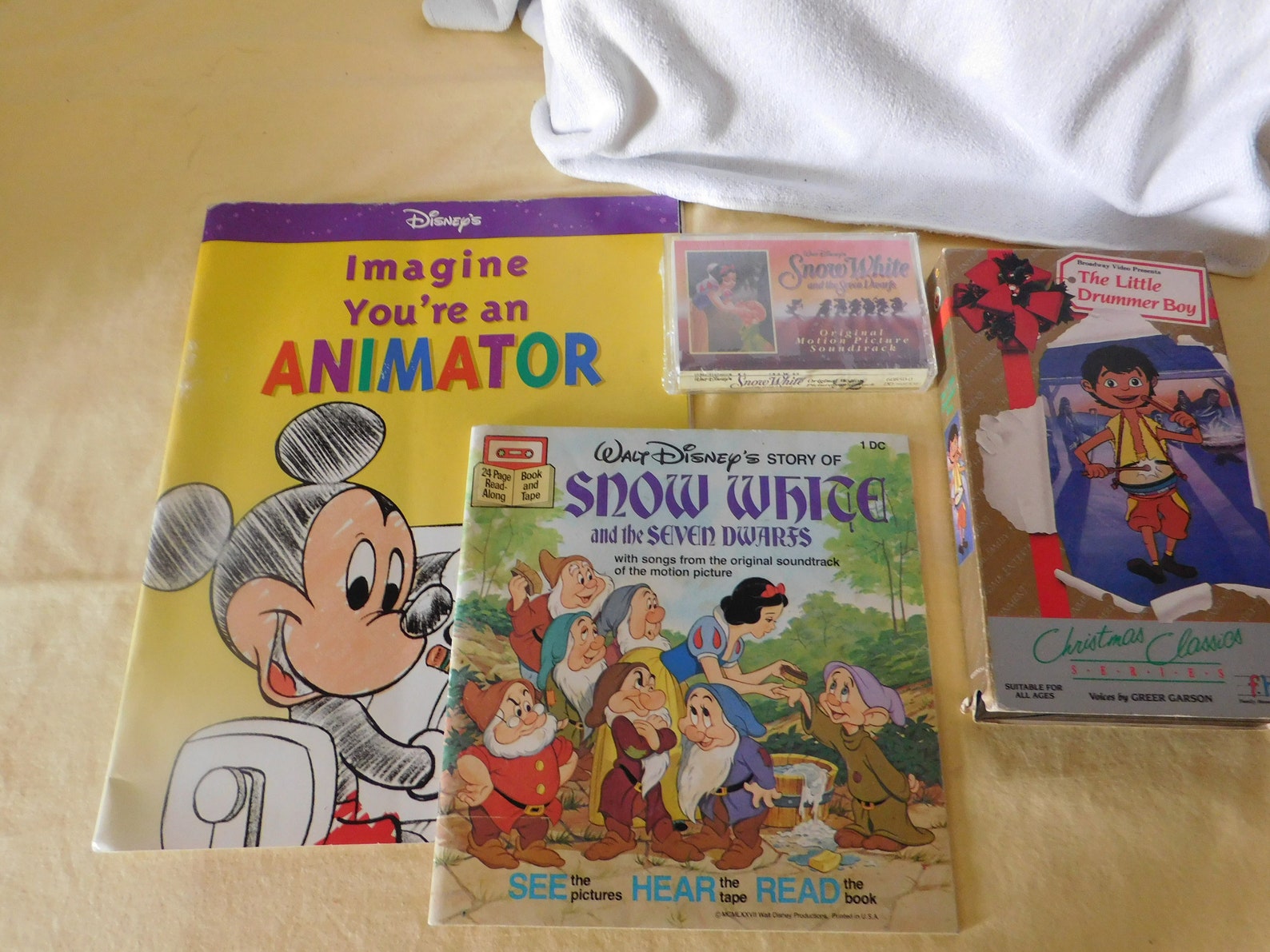 Treasure Bundle Snow White and Other Collectibles - Etsy