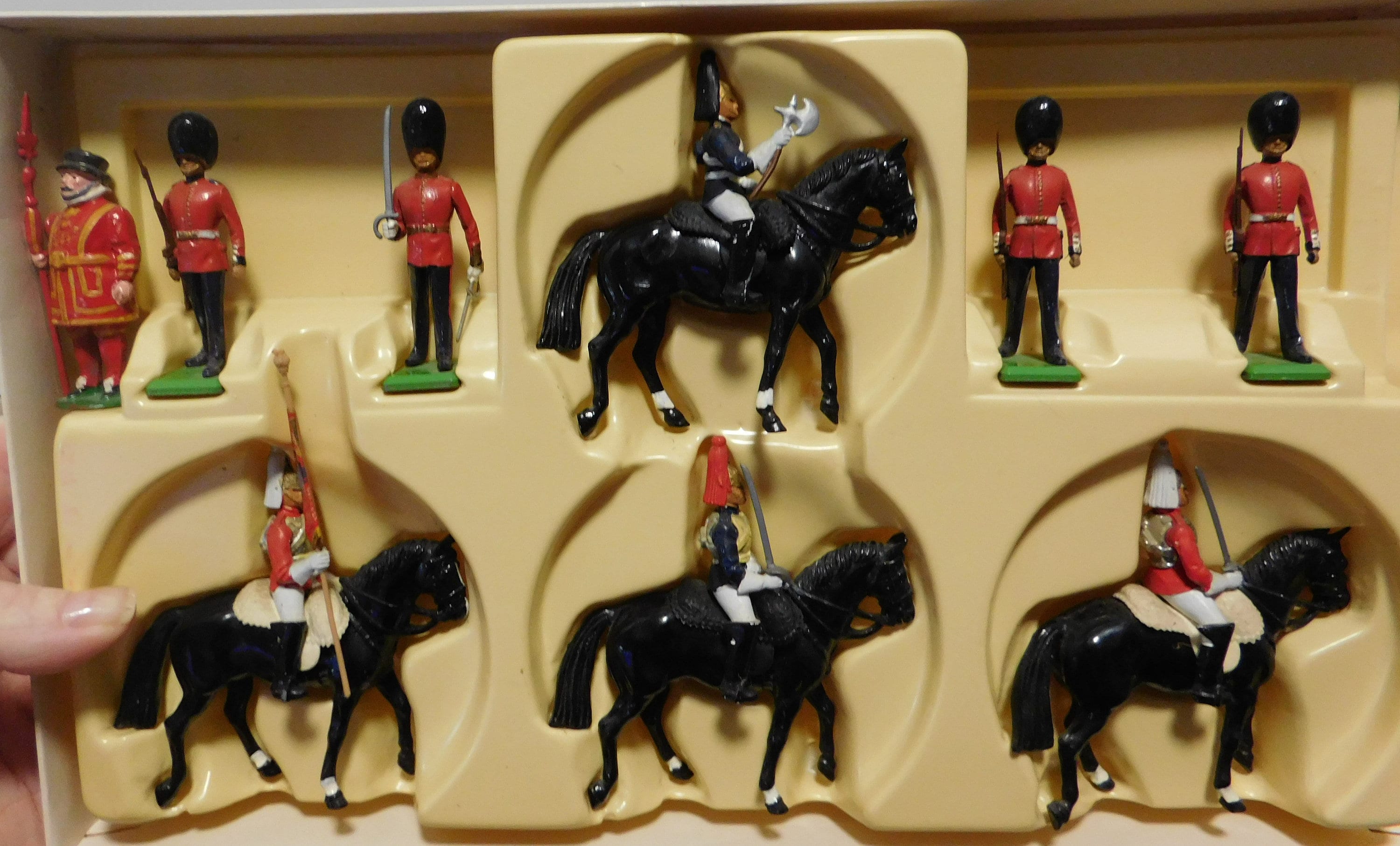 Vintage! Britains Metal Toy Soldiers- Boxed Set of 9 Figures - Etsy