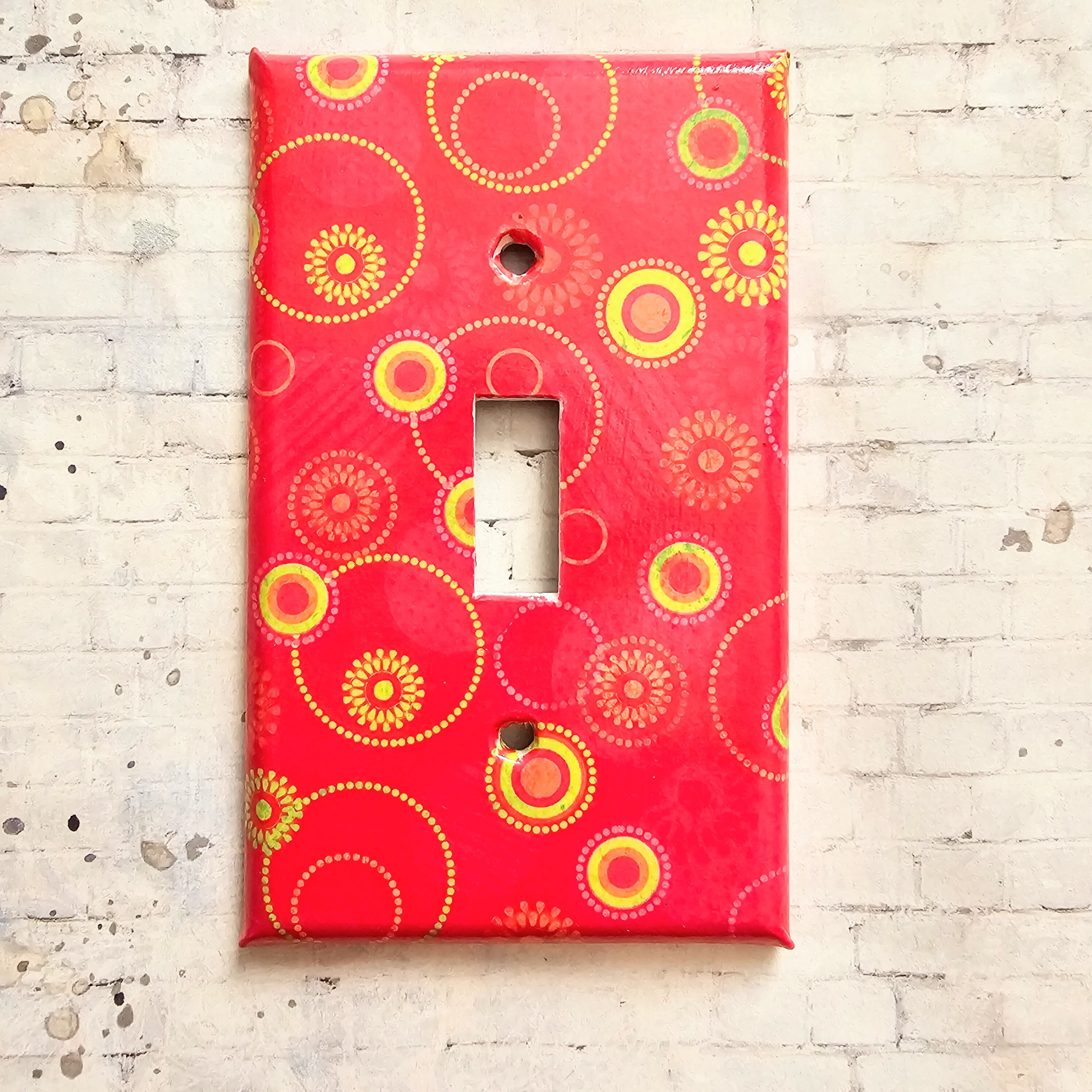 Colorful Circle Design Switchplate - Cheerful Nursery Decor - Etsy