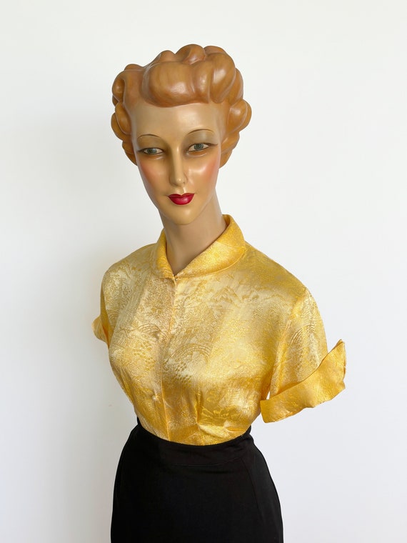 1950s/60s Yellow Gold Asian Style Brocade Blouse | Si… - Gem