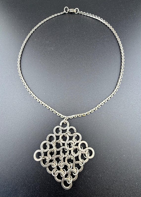 1970s French modernist infinity loop pendant necklace… - Gem