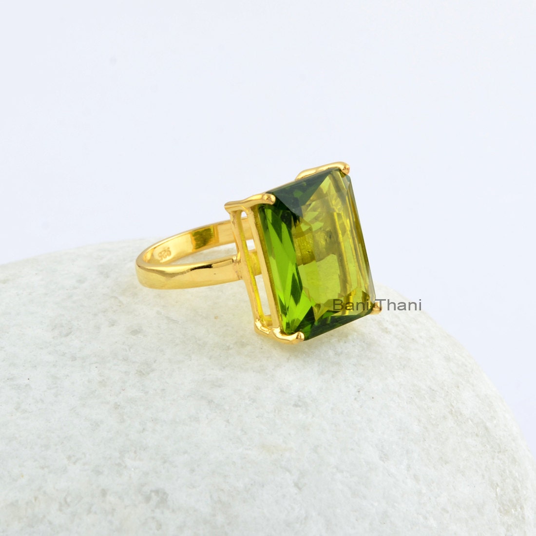 Beautiful Peridot Quartz Rectangle Gemstone Prong Set Ring - 925 ...