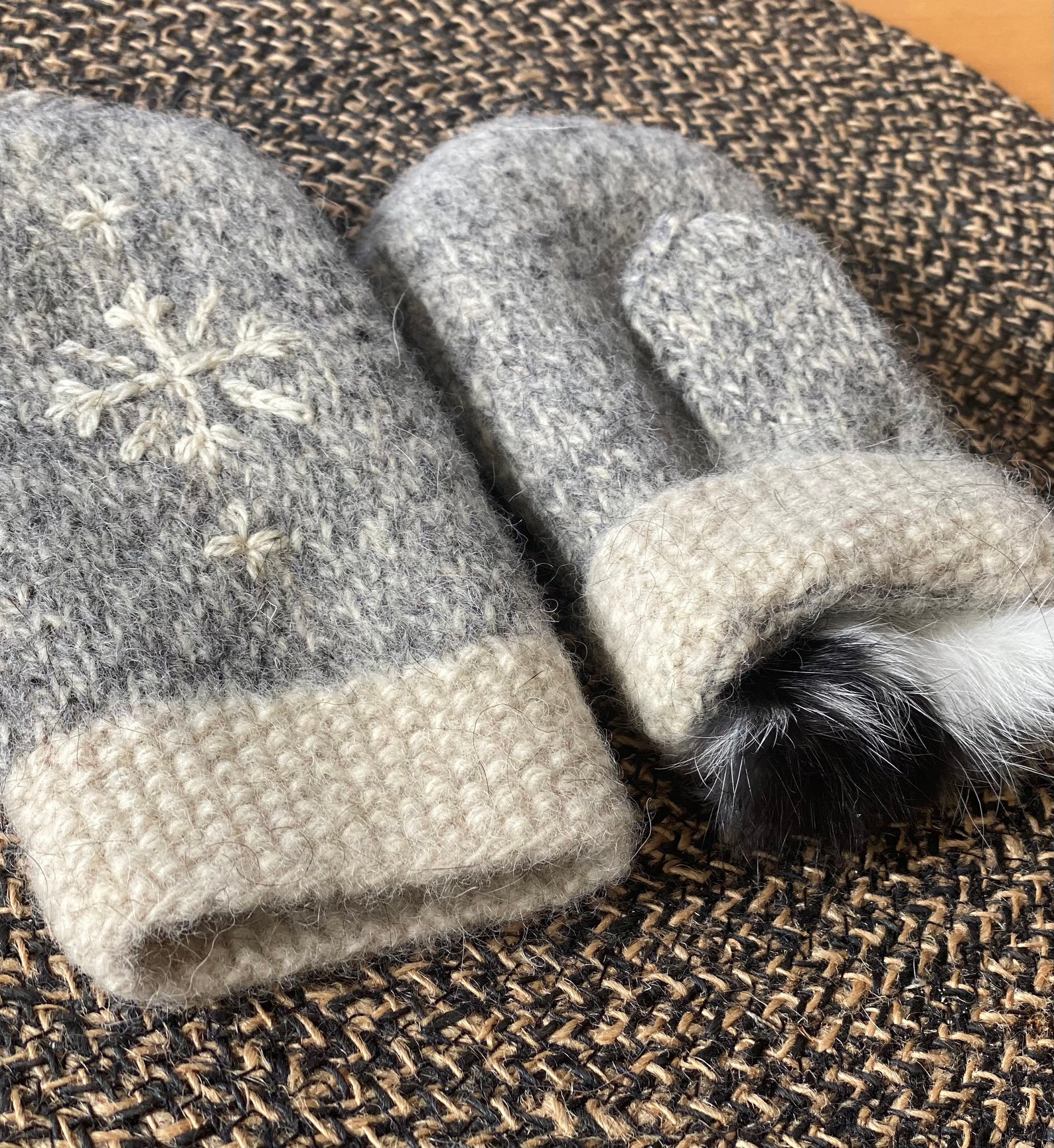 Children Mittens/ Ecco Natural Sheep's Yarn Knitted Extra Warm Mittens ...