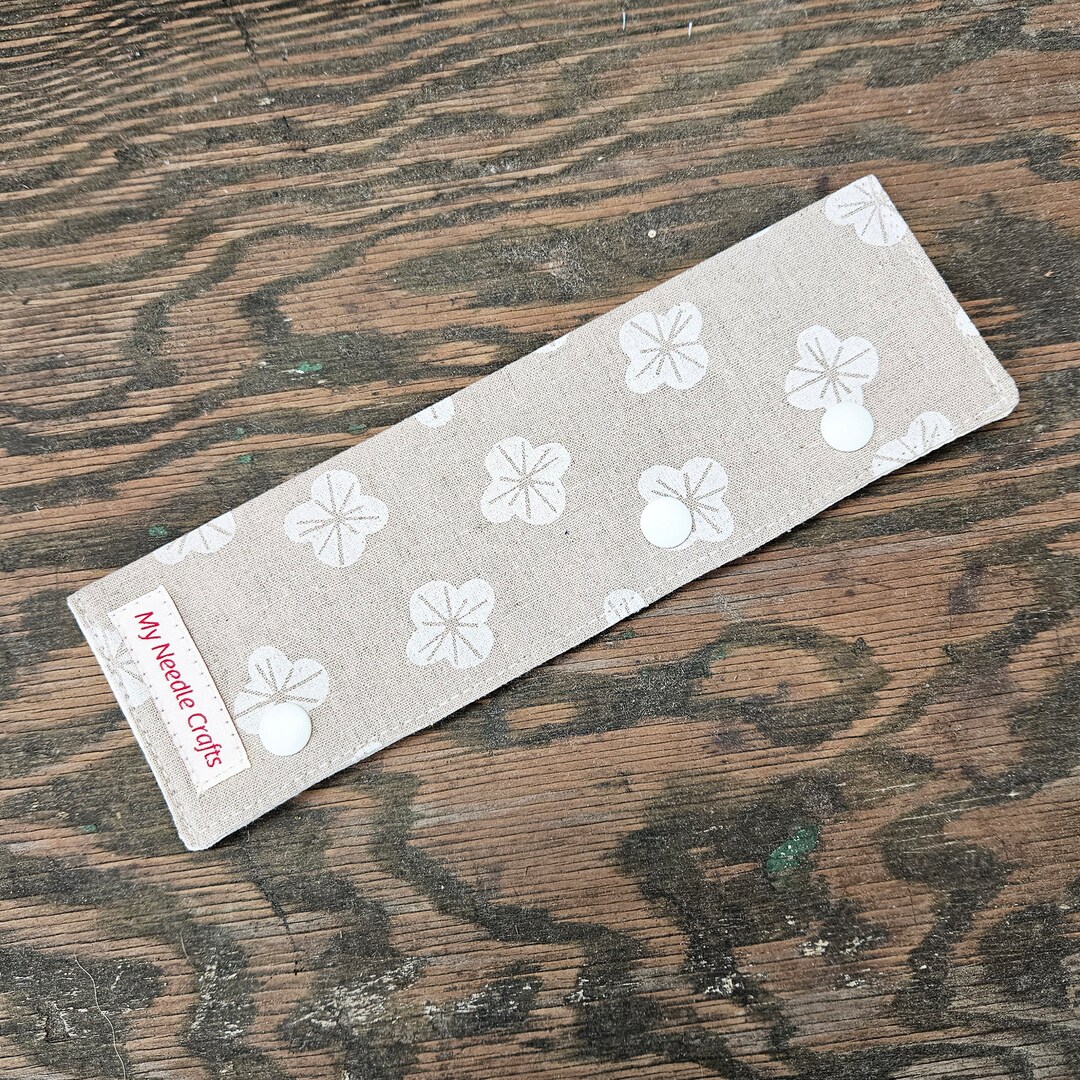 DPN Cover, Circular Needle Holder - Needle Cozy in Petite White Flower ...