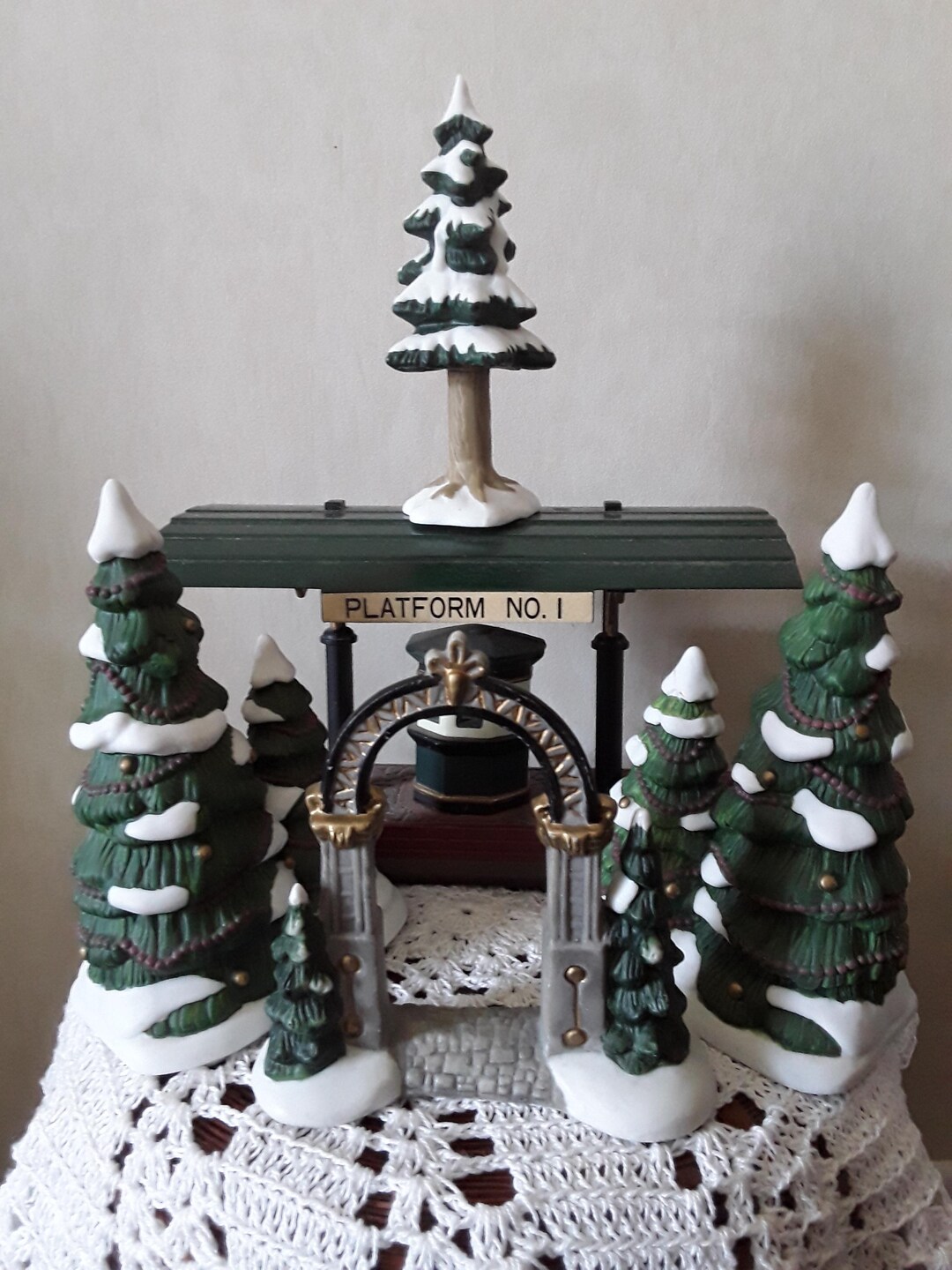 Department 56/train Platform 1 and 2/1 Pine Tree/2 Double Flocked Trees ...