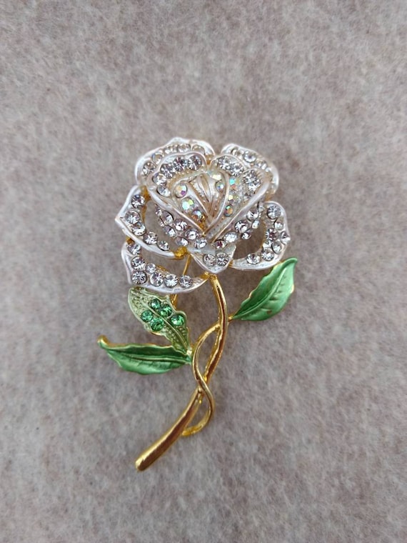 vintage crystal rose - Gem