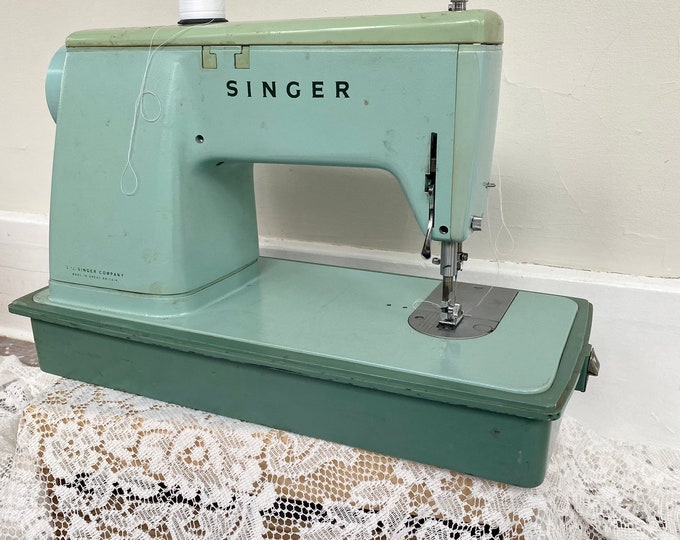 Vintage Mint Singer Sewing Machine Includes Carry Case, Pedal ...