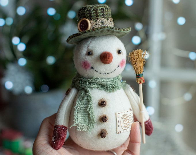 Snowman / Christmas Decor - Etsy