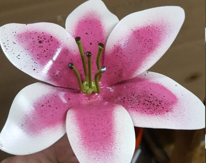 Metal Stargazer Lily Metal Flower Mother's Day 11th - Etsy