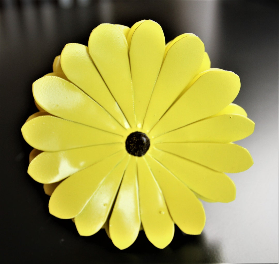 Metal Daisy, Metal Flower, Yellow Daisy, Birthday Gift, Steel Daisy ...