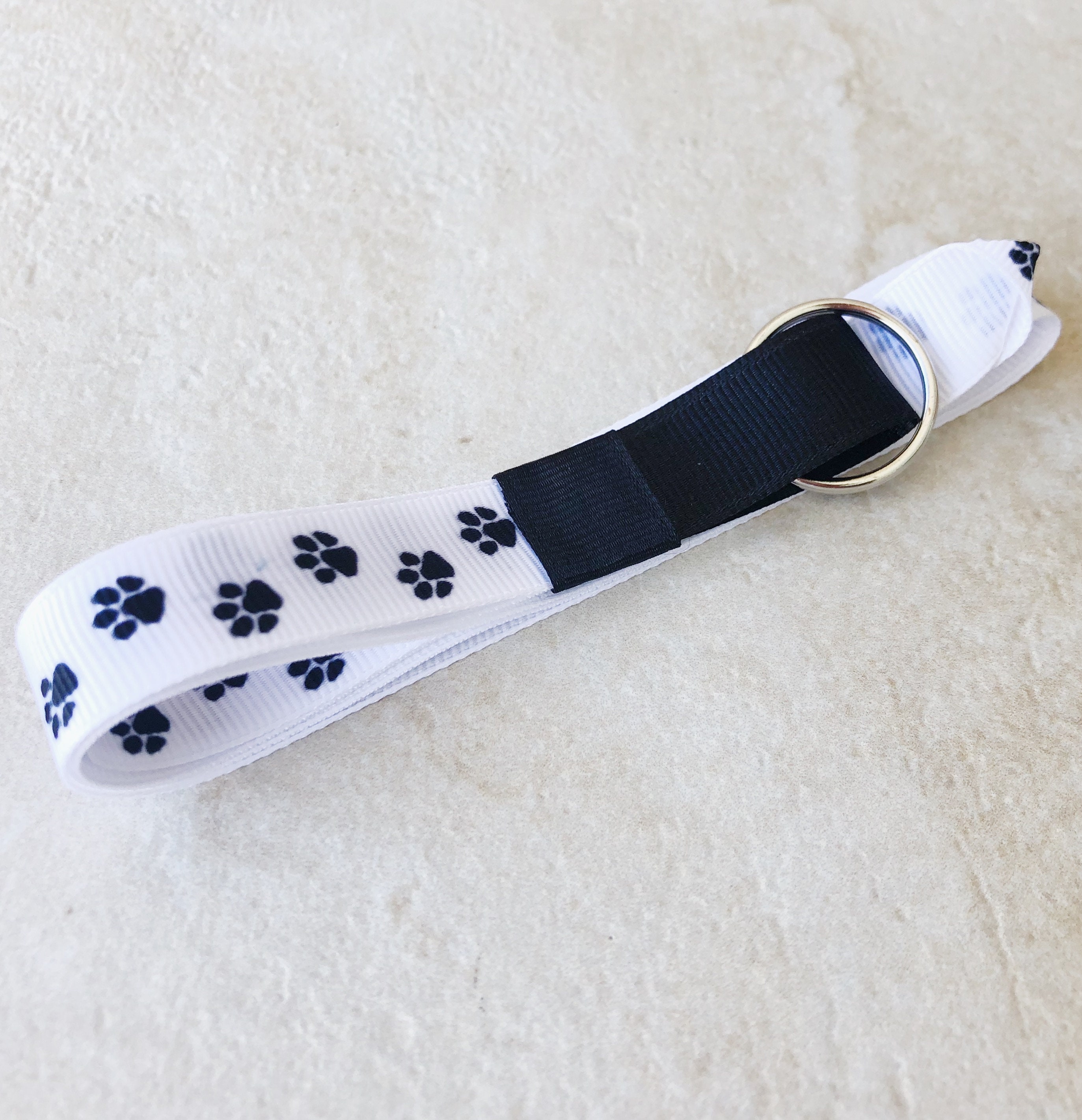 Dog Paw Print Lanyard, Dog Print Lanyard Black and White, Black Paw ...