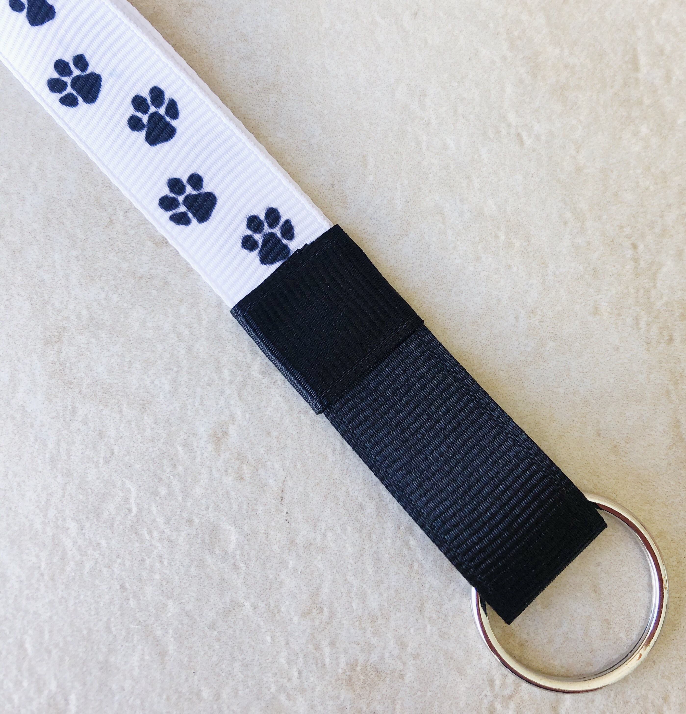 Dog Paw Print Lanyard, Dog Print Lanyard Black and White, Black Paw ...