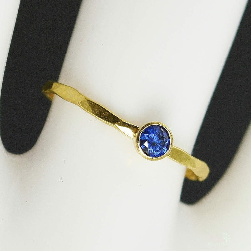 Gold Sapphire Ring - Etsy