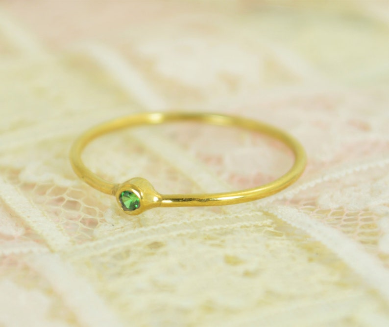 Tiny Emerald Ring Set Solid 14k Gold Wedding Set Stacking - Etsy