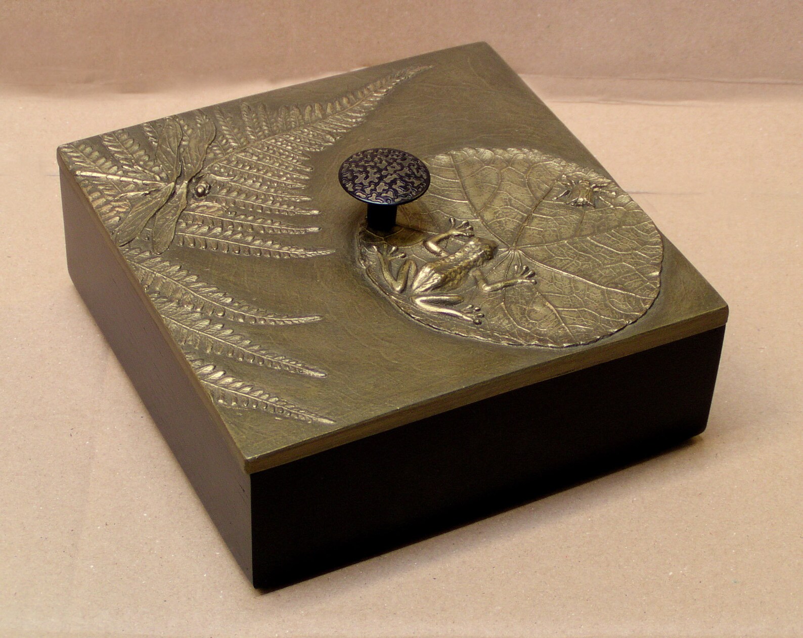 Frog Pond Box. Small Decorative Bamboo Box With Cast Lid. - Etsy