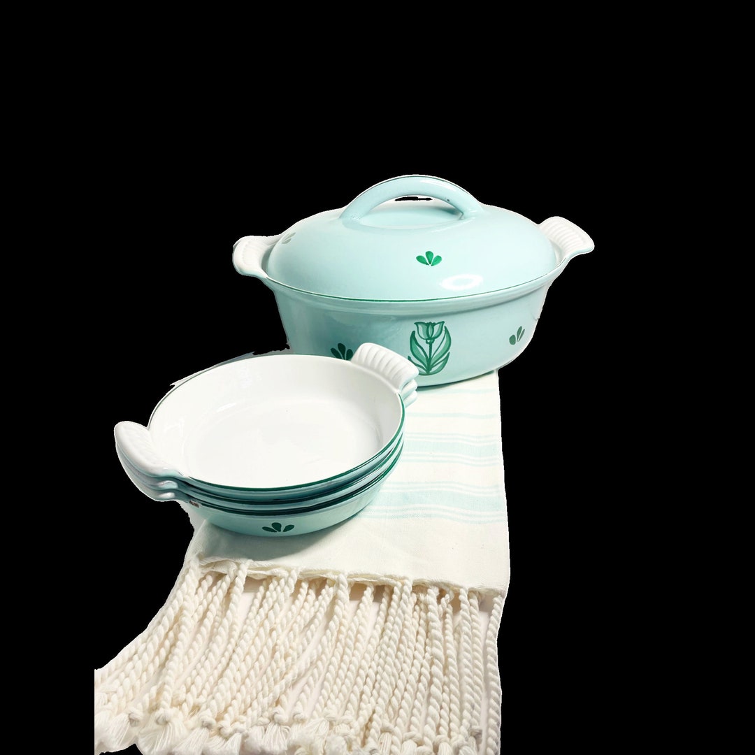 Vintage Dutch Oven & 3 Au Gratin Baking Dishes. Mint Green, Fluted ...