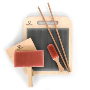 Carding, Blending Wool and Other Fibers: Hand Carders & Blending Board ...