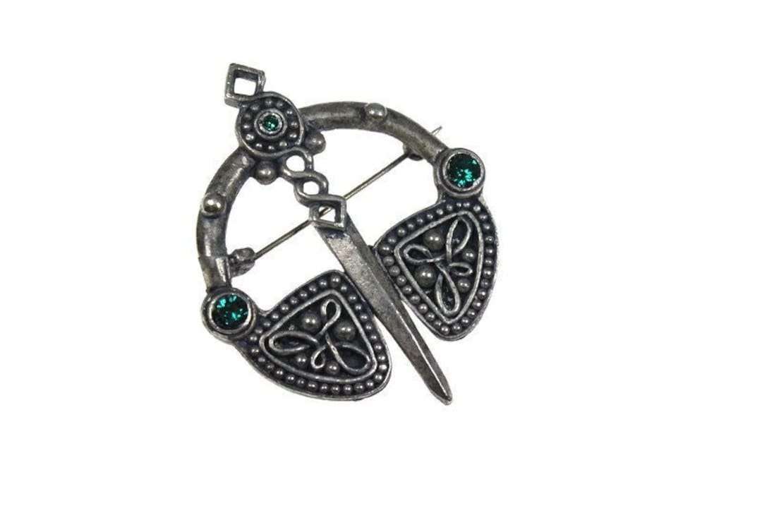 Vintage Scottish Penannular Brooch, Round Penannular Pin, Celtic Knot ...