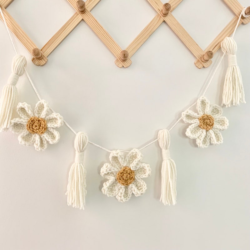 Daisy Garland - Etsy
