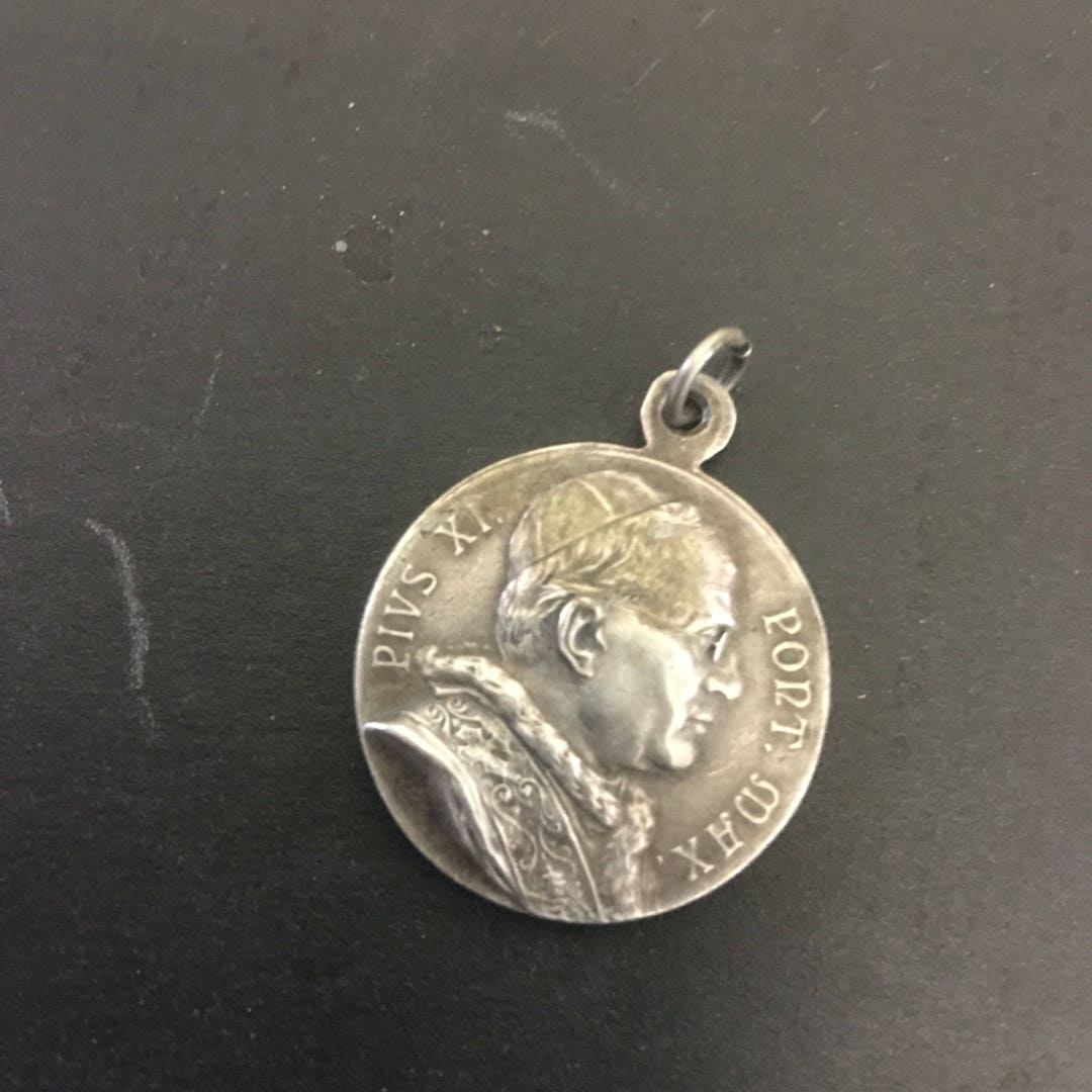 Silver Catholic Medal pope Beautiful Detail - Etsy