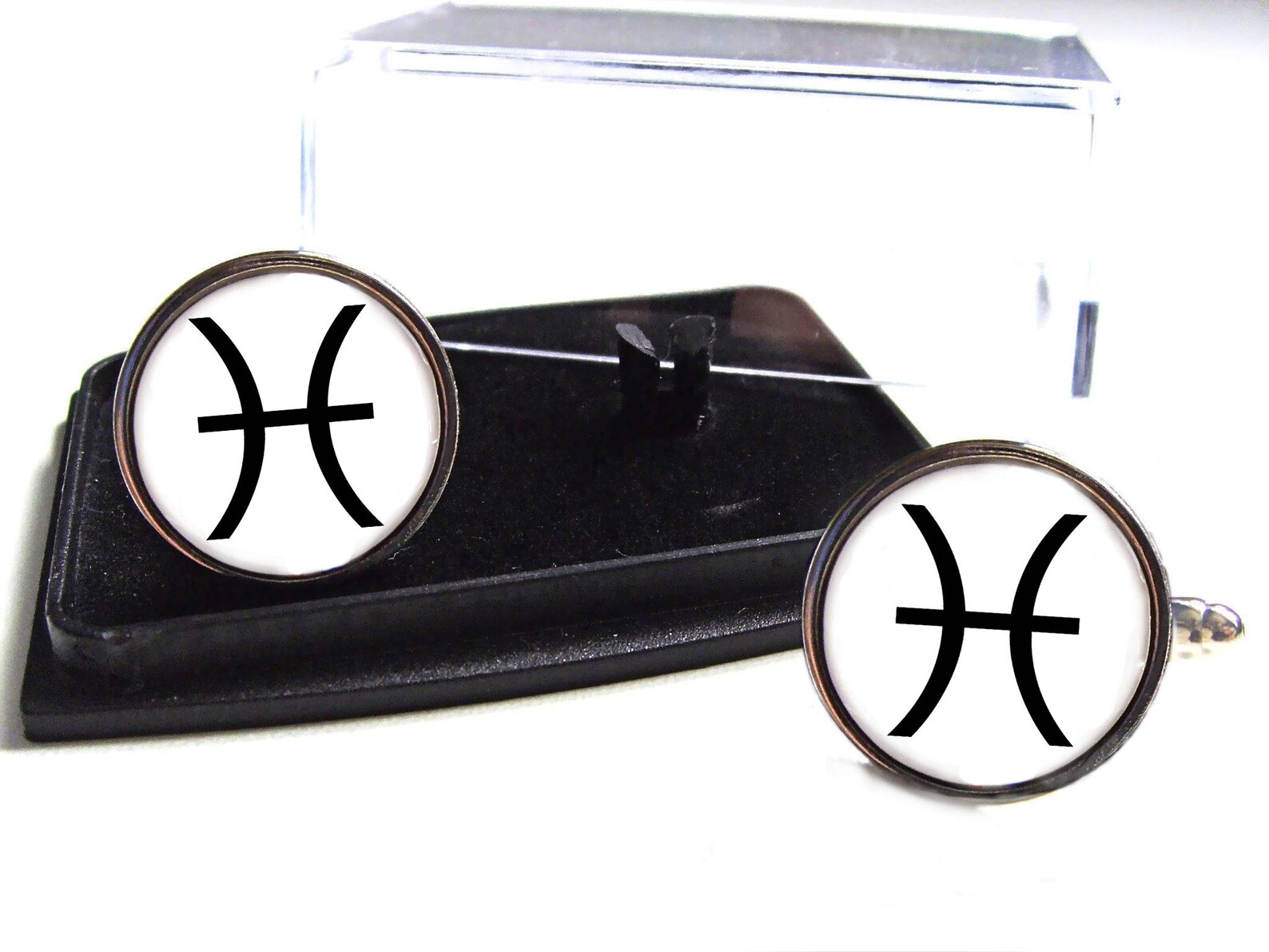 Zodiac Birth Star Sign Pisces Lapel Pin Badge , Cufflinks , Keyring ...
