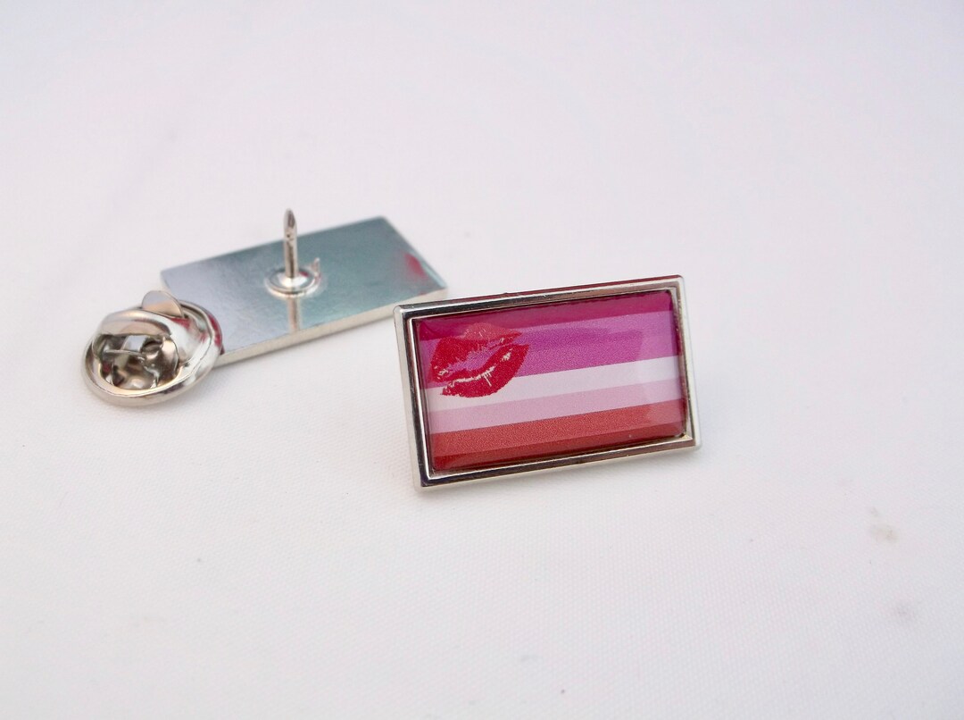 Lipstick Lesbian Pride Flag LGBT Movement Gay Pride LGBTQ Rainbow Lapel ...
