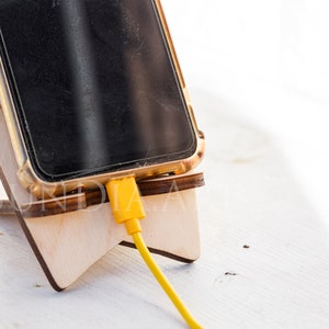 Personalized Surfboard Phone Stand: Resin Sea, Wooden Cell Phone Holder ...