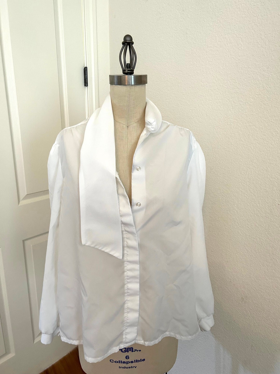 Vintage White High Collar Blouse: Asymmetrical Scarf, Plus Size 16 ...