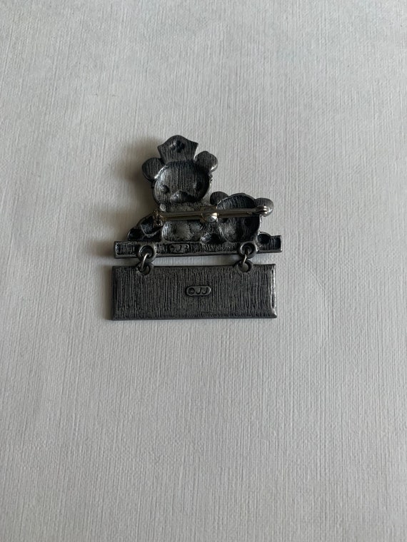 Vintage JJ silver tone nurse teddy bear brooch - Gem