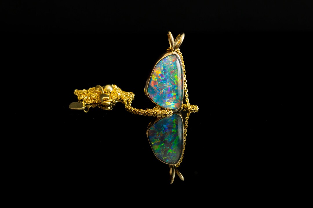 Natural Australian Triplet Opal With Beautiful Iridescence Set in Solid ...