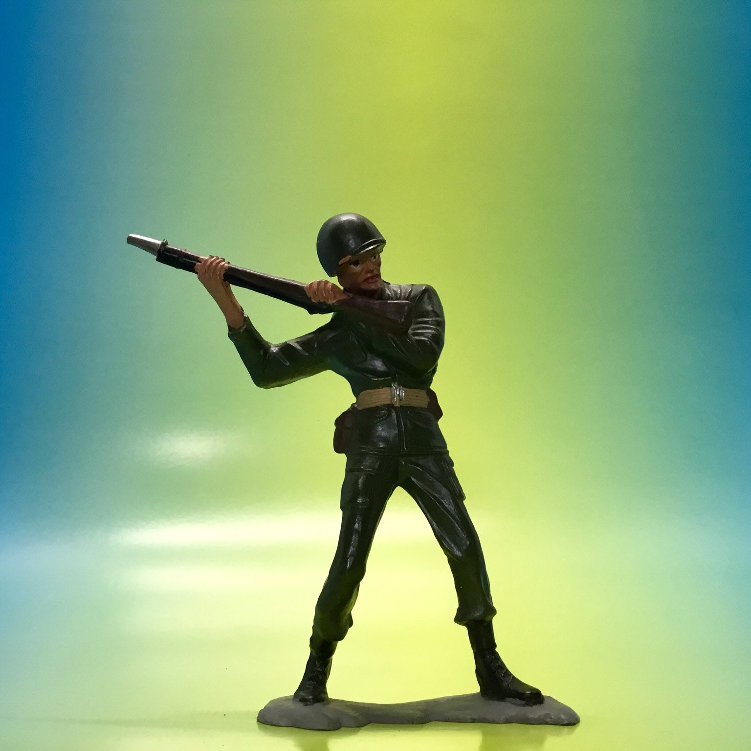 1963 US Marine Painted Toy Soldier by Louis Marx & Co. Inc. - Etsy UK