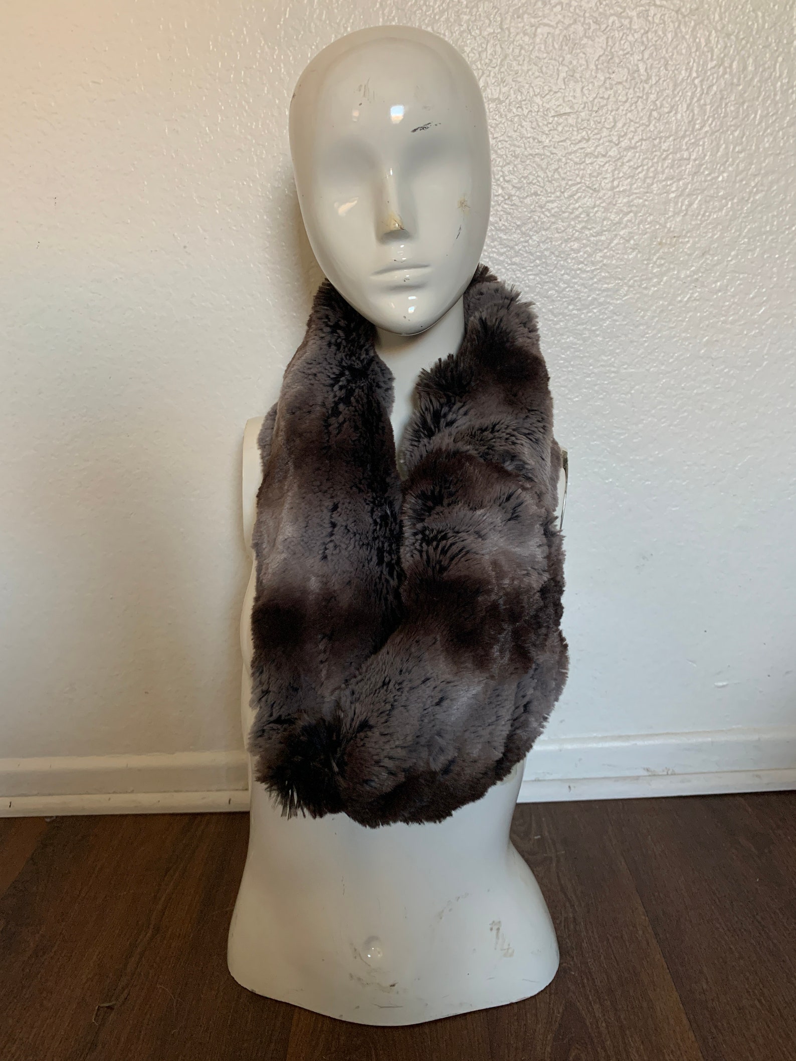 Faux Chinchilla Fur Infinity Scarf in a Variety of Limited - Etsy