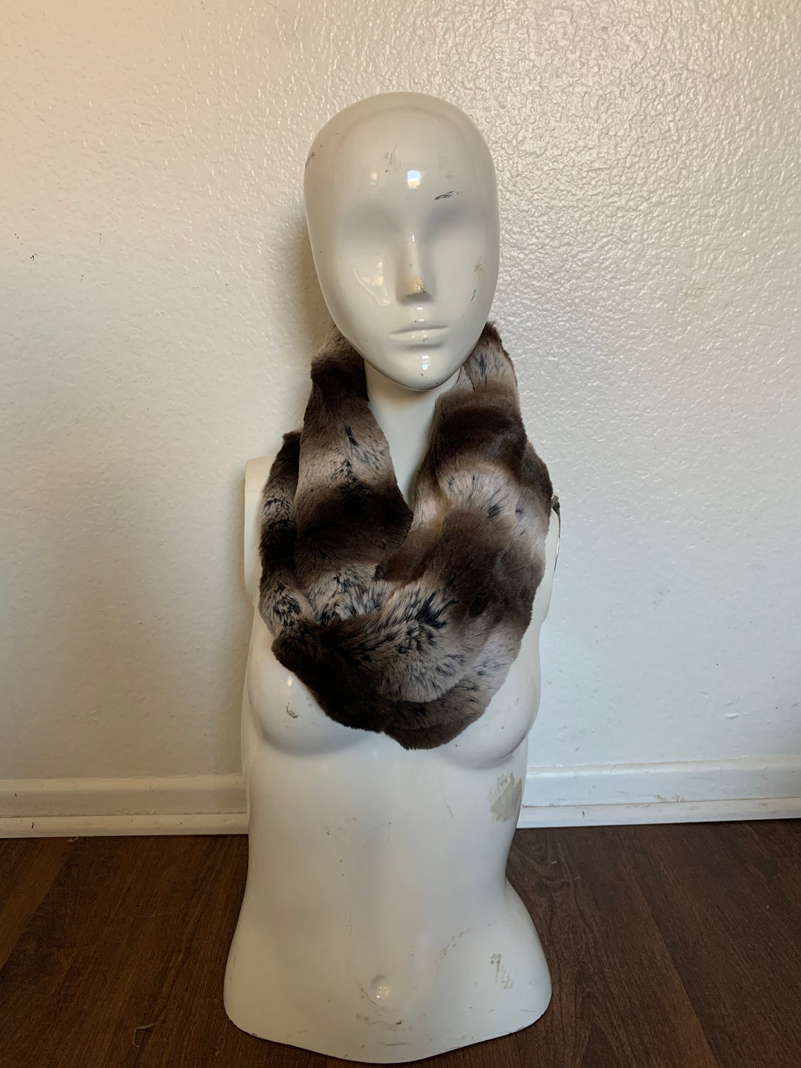 Faux Chinchilla Fur Infinity Scarf in a Variety of Limited - Etsy