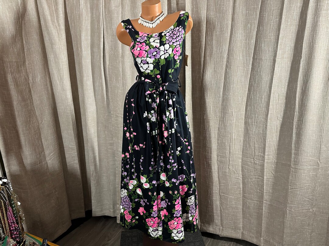 NOS Vintage 1970s Maxi Dress W/mcm Floral Border Print Sateen, Loll ...