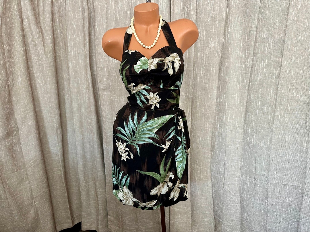 Hawaiian Siren Pinup, NOS 1980s Paradise Found Hawaiian Sarong Halter ...