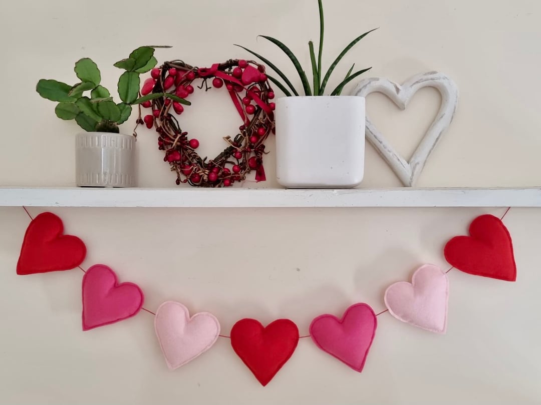 Valentine’s Day Heart Garland / Valentine’s Day Decoration / Felt ...