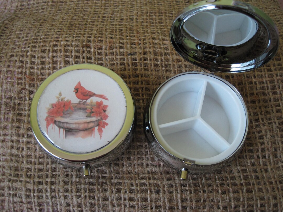 Cardinal in Bird Bath Themed Three-compartment Pill Box - Etsy