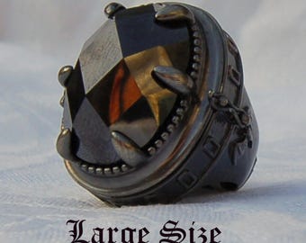 Stunning Gothic Poison Ring With Secret Compartment. Black | Etsy