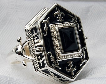 Stunning Gothic Poison Ring With Secret Compartment. Black | Etsy