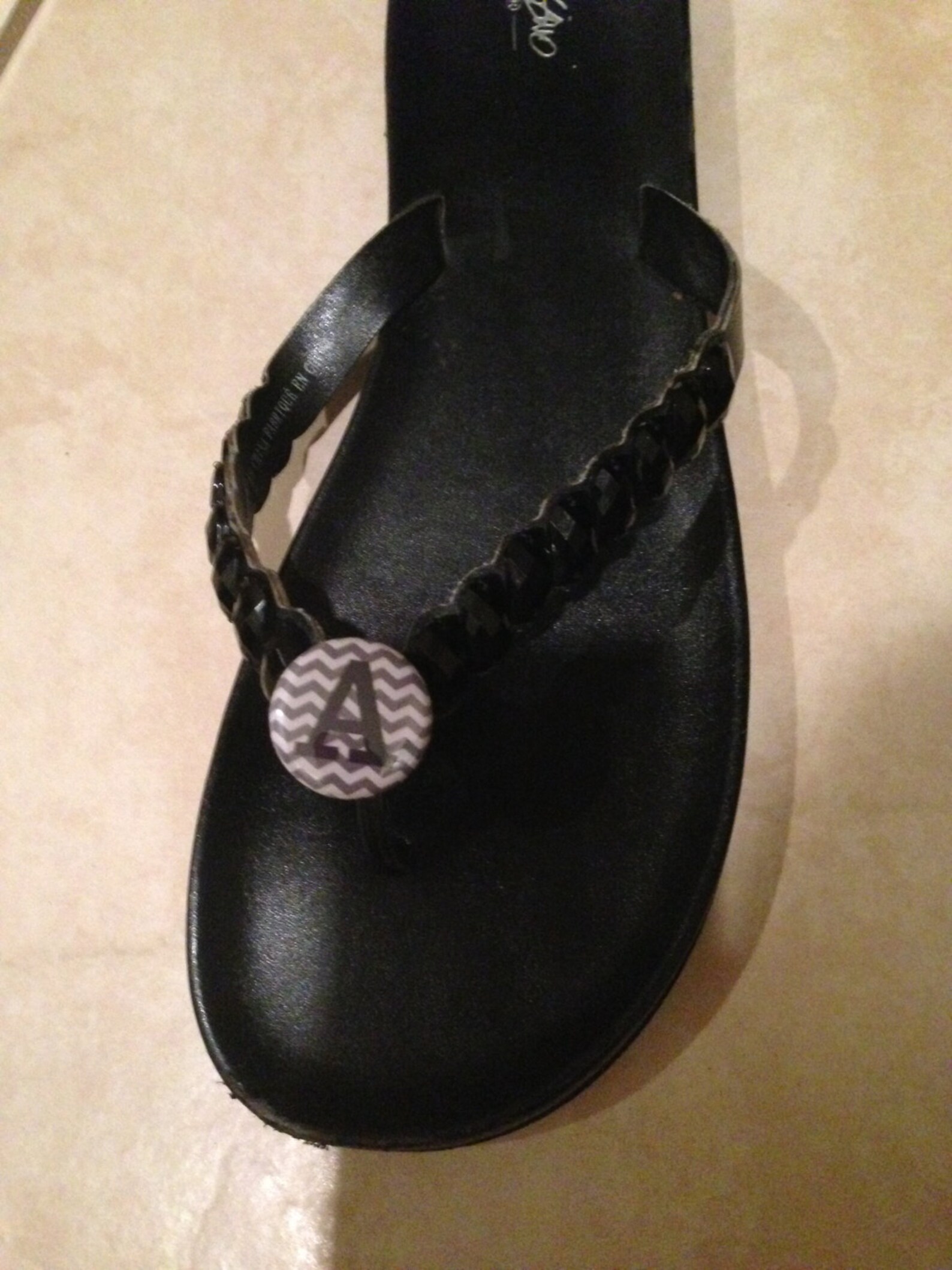 Chevron Single Initial Monogrammed Flip Flop Flair Buttons Personalized ...